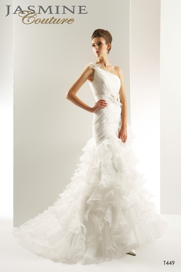 Wedding Bridal Wear- Best for Bride in Barrie | BeWed